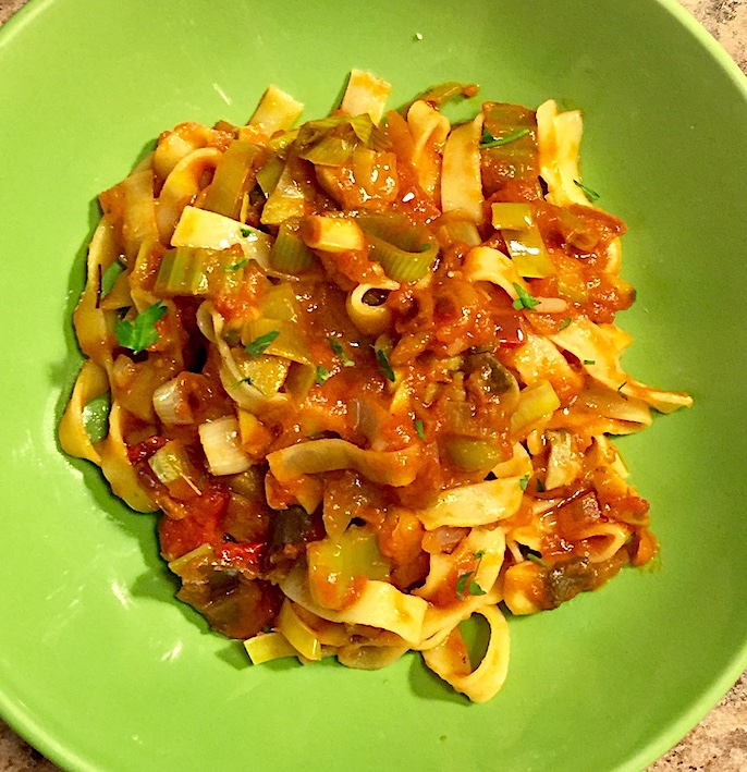 🥘 Carole’s mushroom and celery pasta… – HEAL